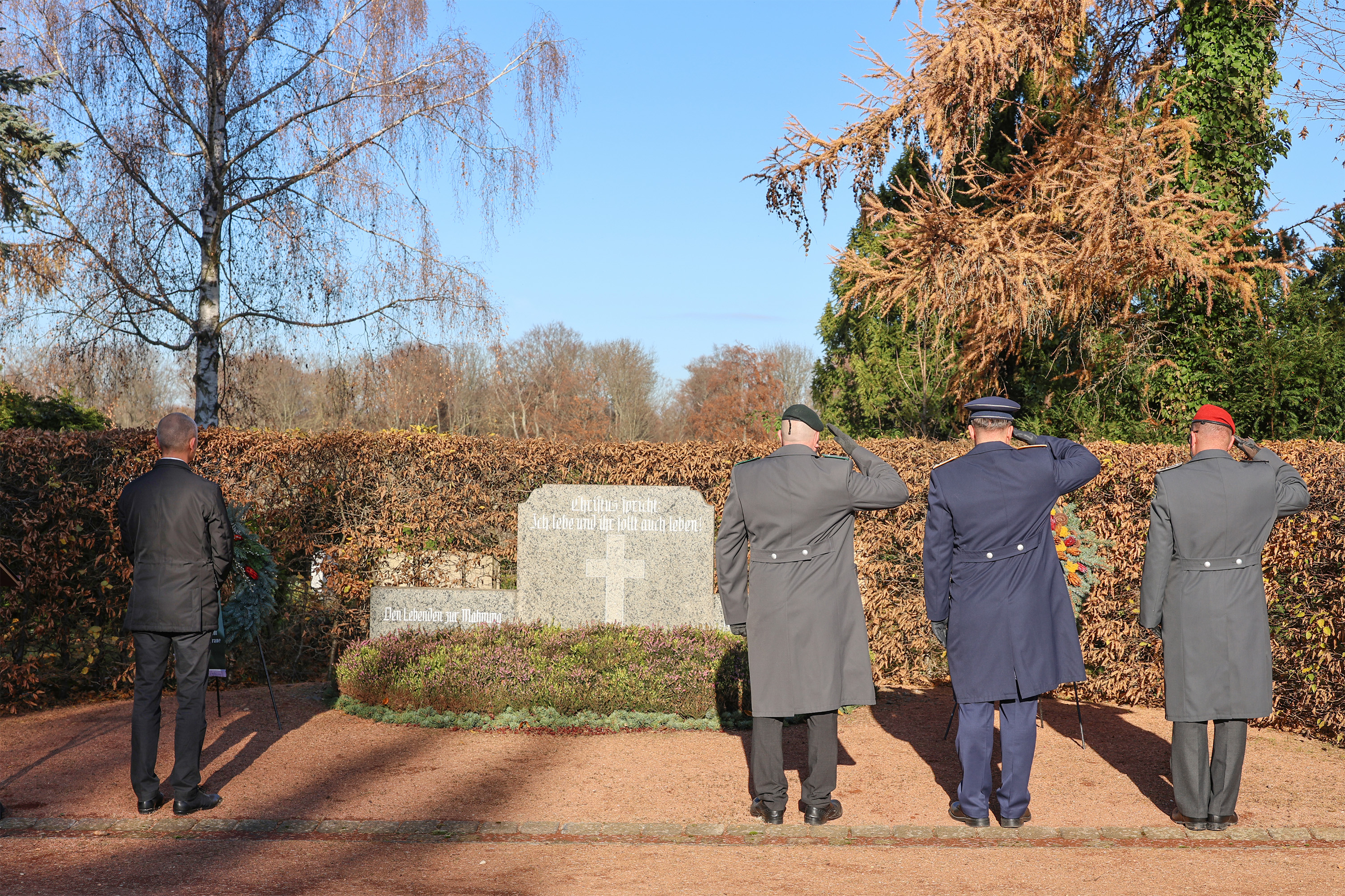 Volkstrauertag 2025 – Erinnerung, Verantwortung und Mahnung zum Frieden - Stadt Meerane